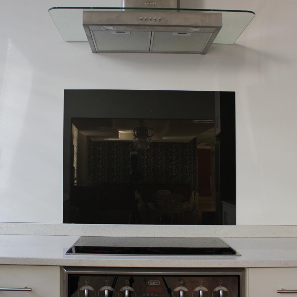 Black Hob Splashback (898 x 700 x 6mm)